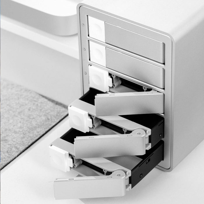 ORICO 99 Series Multi Bay Type-C SATA Enclosure Daisy-Chain DAS