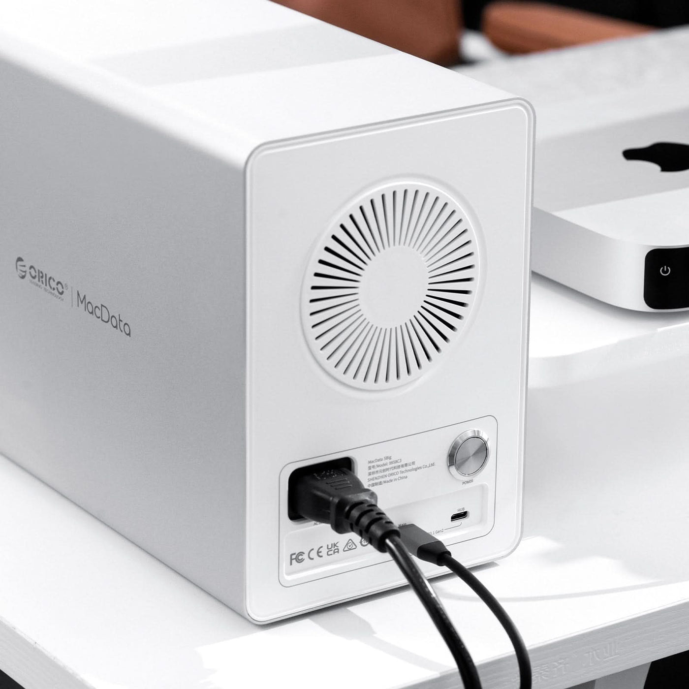 ORICO 99 Series Multi Bay Type-C SATA Enclosure Daisy-Chain DAS